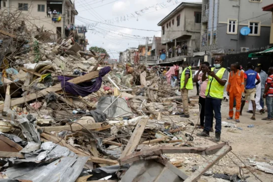 Experts blame building collapses on poor regulation - The Issues Magazine