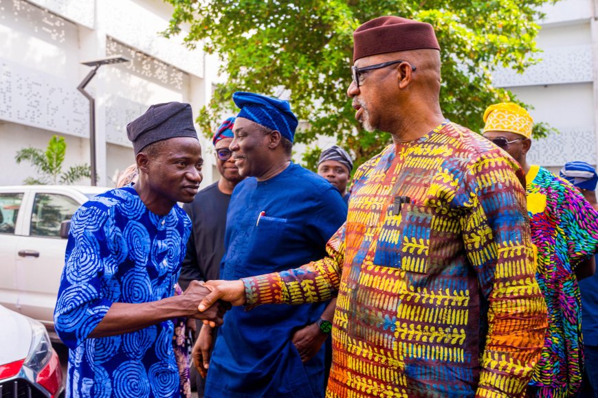 Abiodun Rewards Nigeria’s Best Teacher with Two-Bedroom Bungalow, FG ...